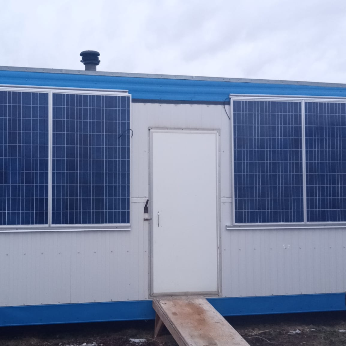 Off Grid Camp Shacks – Hive City